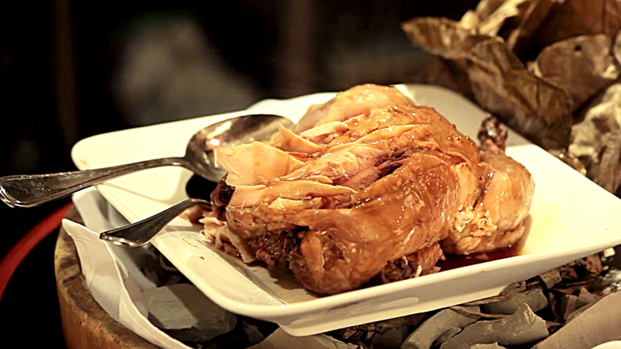 Clay-Roasted Chinese "Beggar's Chicken" - Cooking Videos | Grokker